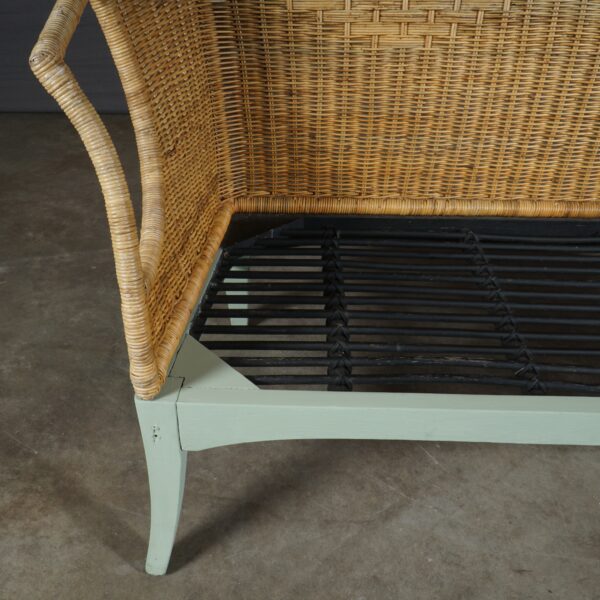 Vintage rotan/rieten bankje - zwarte kussens - Jools Interieur